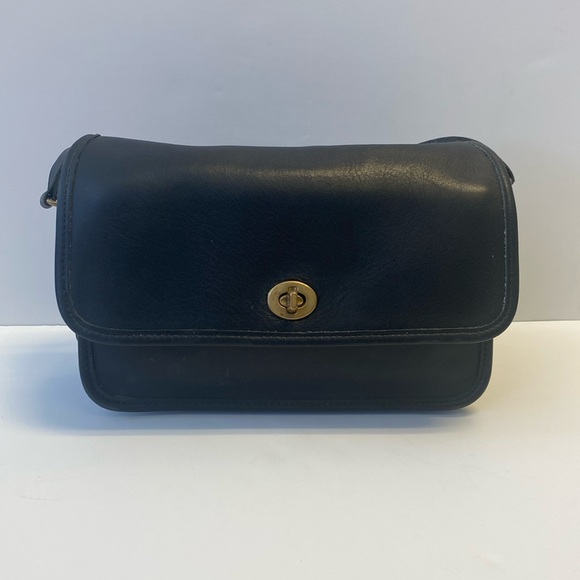 Coach | Bags | Vintage Coach Legacy Flap Crossbody Bag Black With Gold ...